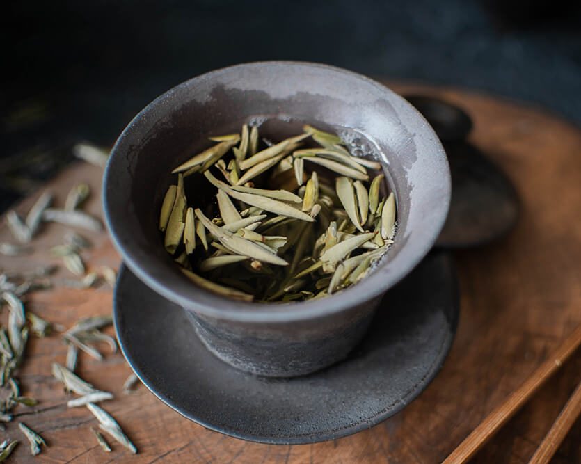 Herbata biała Pai Mu Tan - parzenie i właściwości | Herbata Club